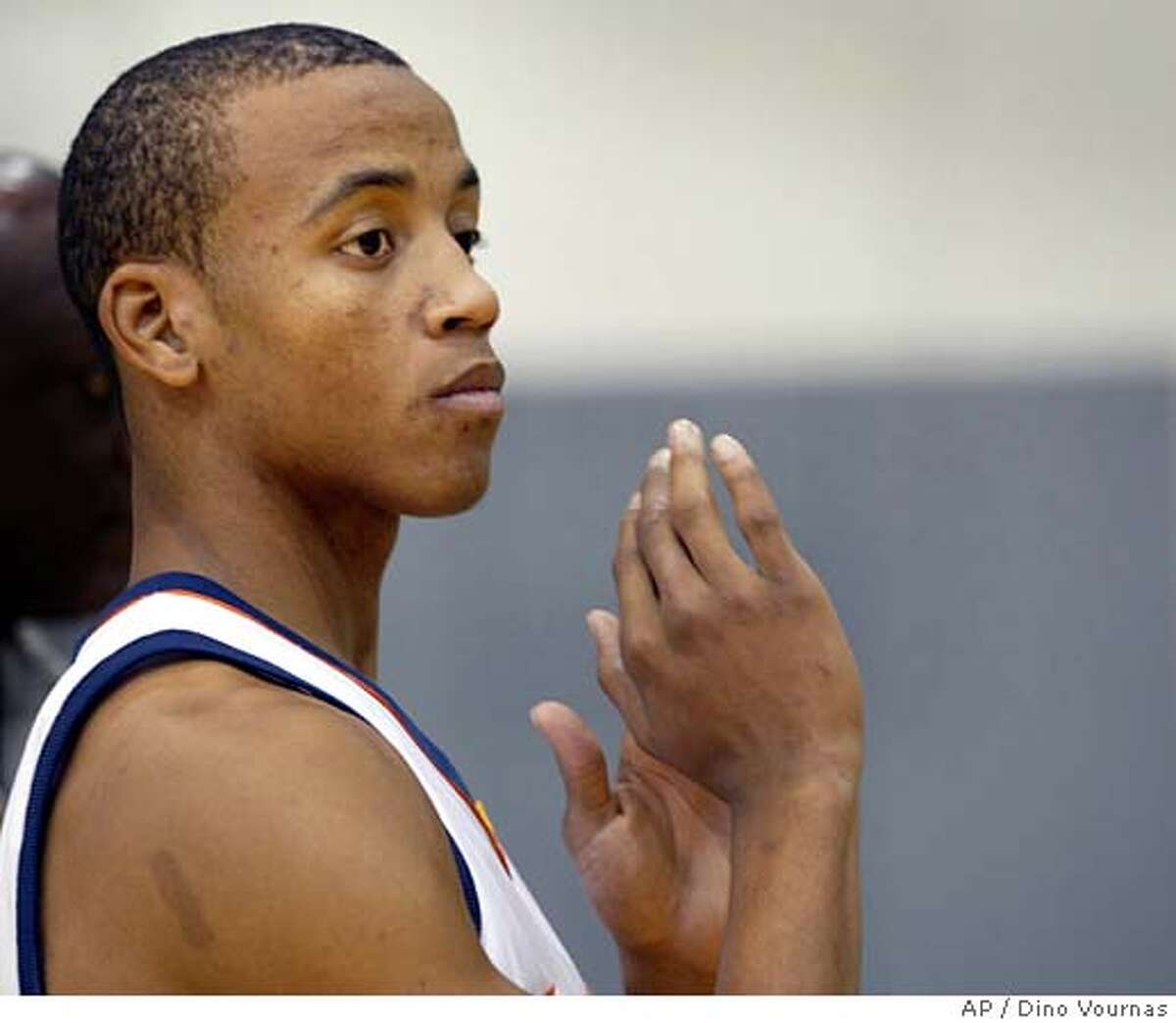 WARRIORS TRAINING CAMP / Ellis mastering steep learning curve -- so far