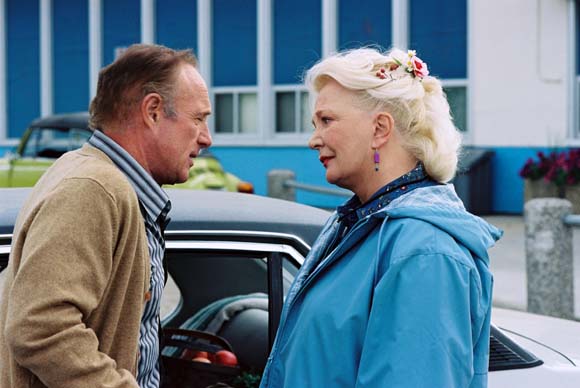 The incredibly saccharine 'Mrs. Ritchie' / TV movie offers warmed-over ...