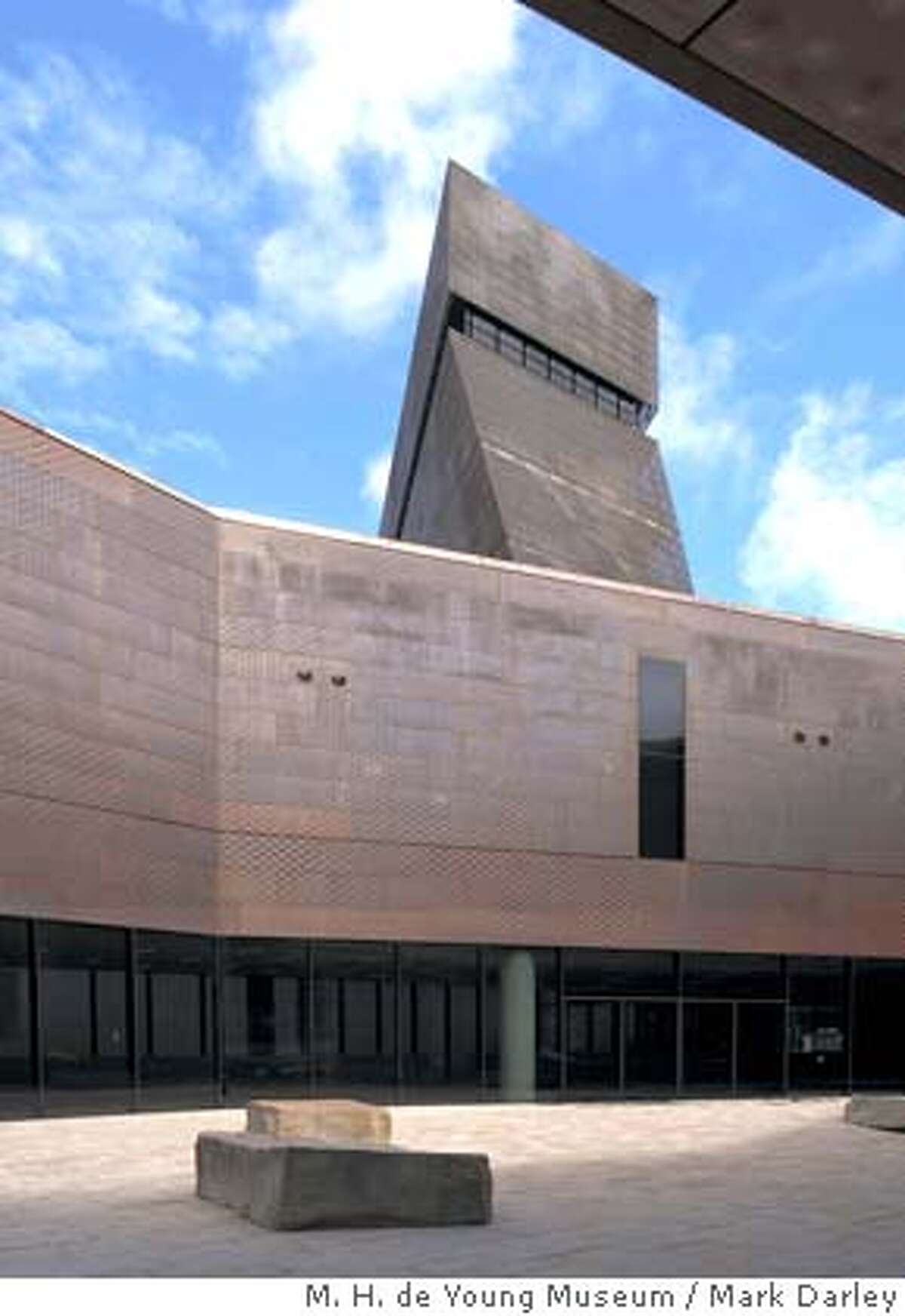 INTO THE MODERN AGE / The de Young and the new federal building are a ...