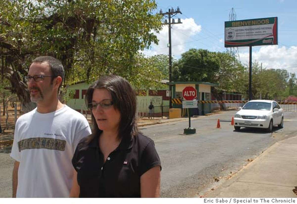 Family uses Web in efforts to free imprisoned son / They say evidence ...