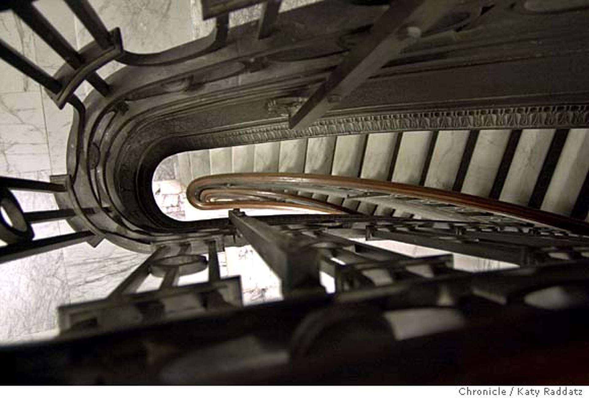 Flood of memories / Like the family that built it, the Flood Building ...