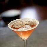 COCKTAIL CHIC / 'Bar chefs' revitalize cocktails with fresh, seasonal ...