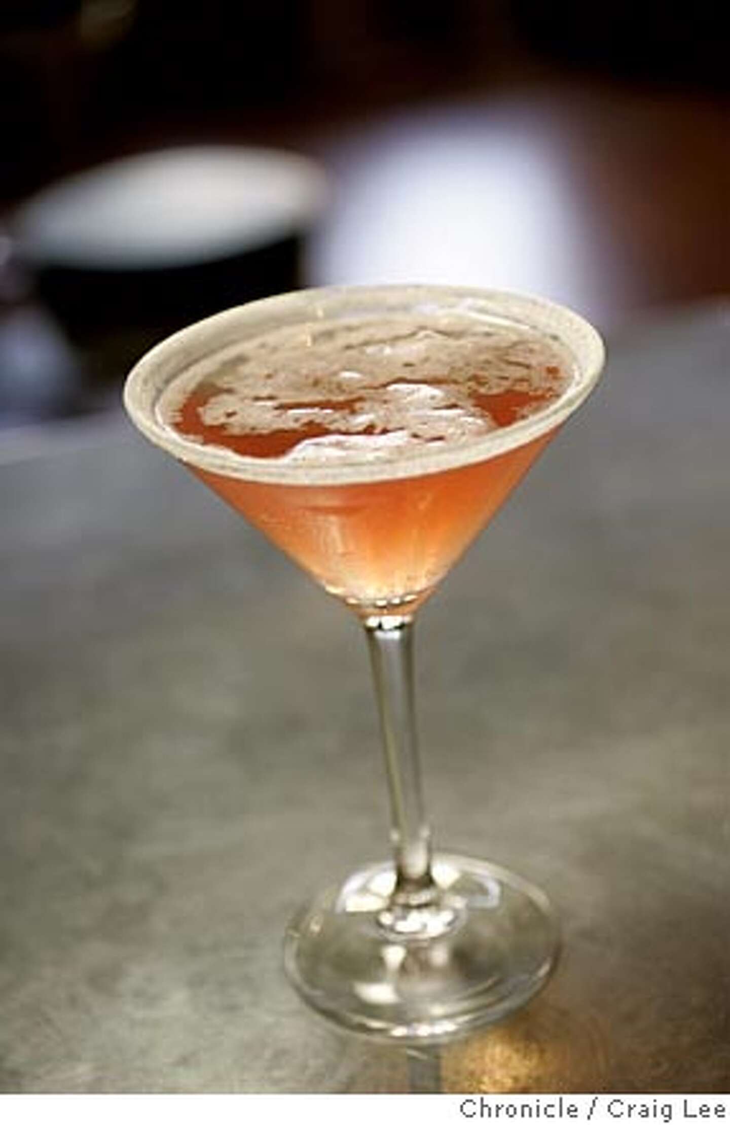 COCKTAIL CHIC / 'Bar chefs' revitalize cocktails with fresh, seasonal ...