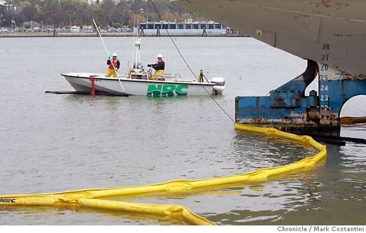VALLEJO / Barge sinks, leaking fuel, at Mare Island / Sunken vessel was ...