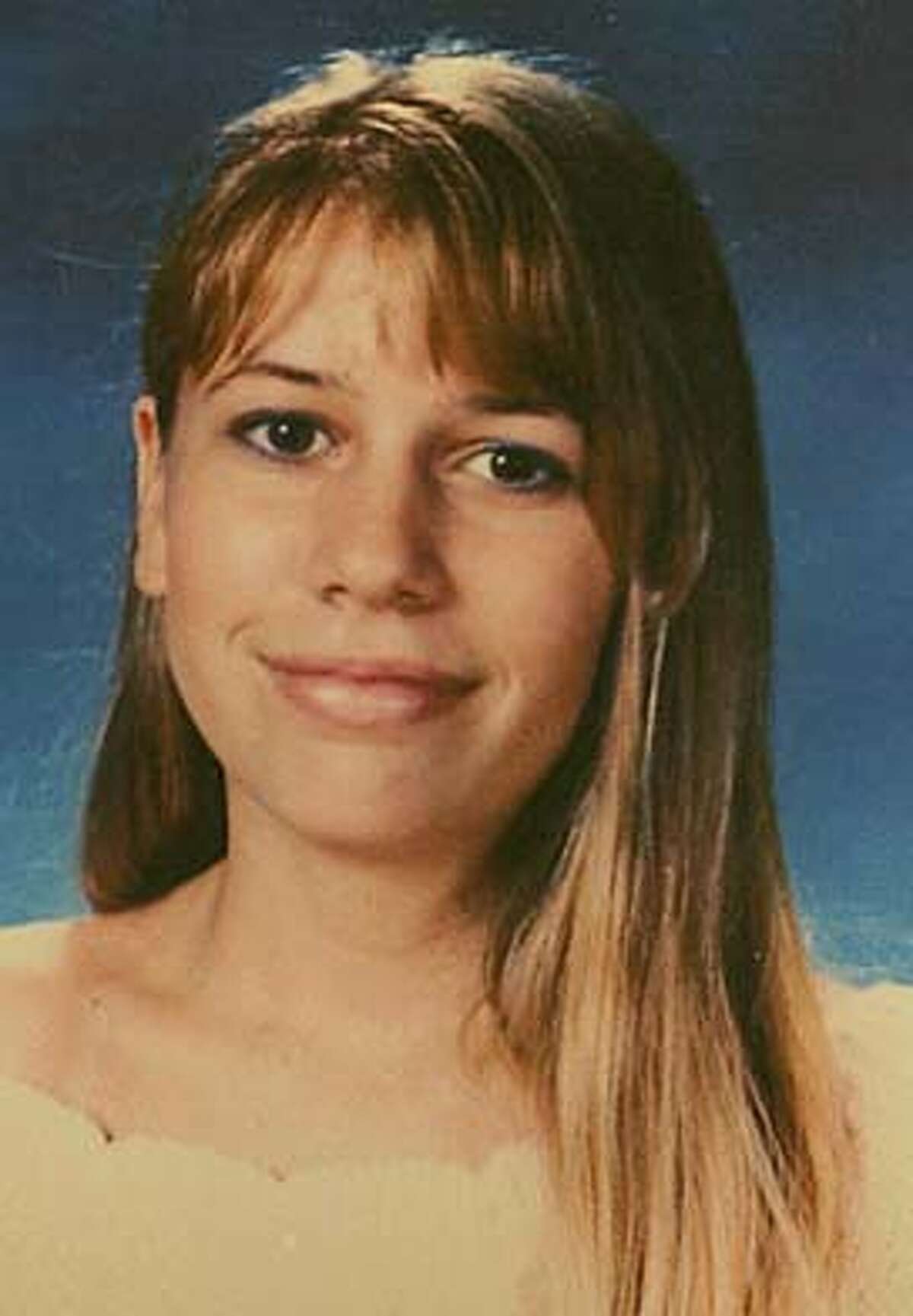 Suspect in 1991 Livermore slaying kills himself in prison