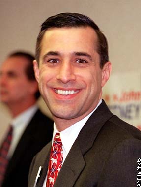 Issa may run after giving to Davis recall / Analysts say GOP ...
