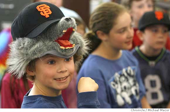 Kids' hearts harnessed to Alaska sled dog race / Iditarod fever hits ...