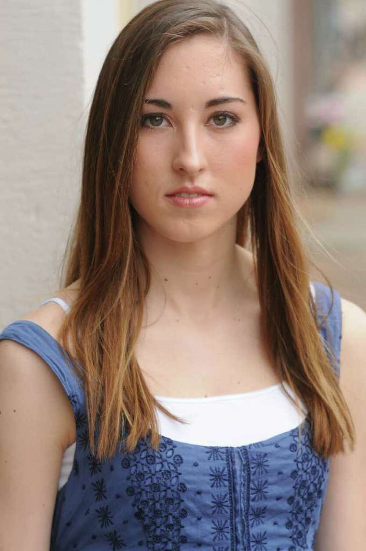 Emma Torncello, 17, leads band of veterans into Linda