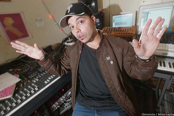 Electro punk revolution / Gold Chains leads the Bay Area laptop techno ...