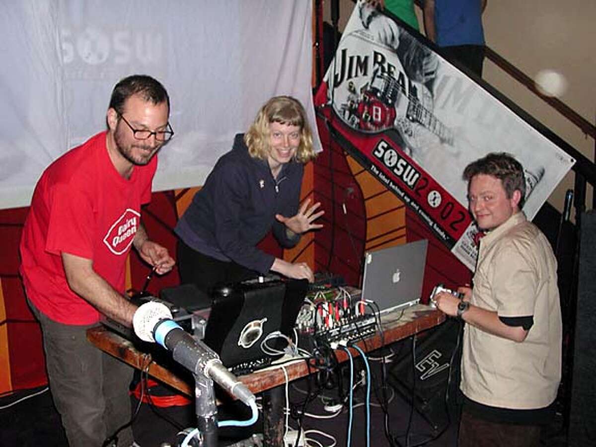 Electro punk revolution / Gold Chains leads the Bay Area laptop techno ...