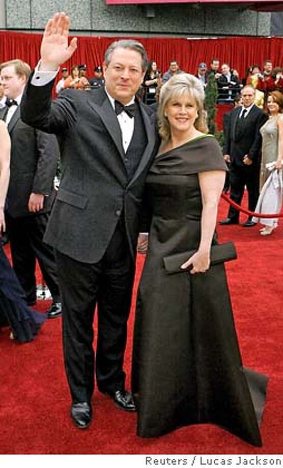 THE 79TH ACADEMY AWARDS / Departed evening of bloated, boring Hollywood ...