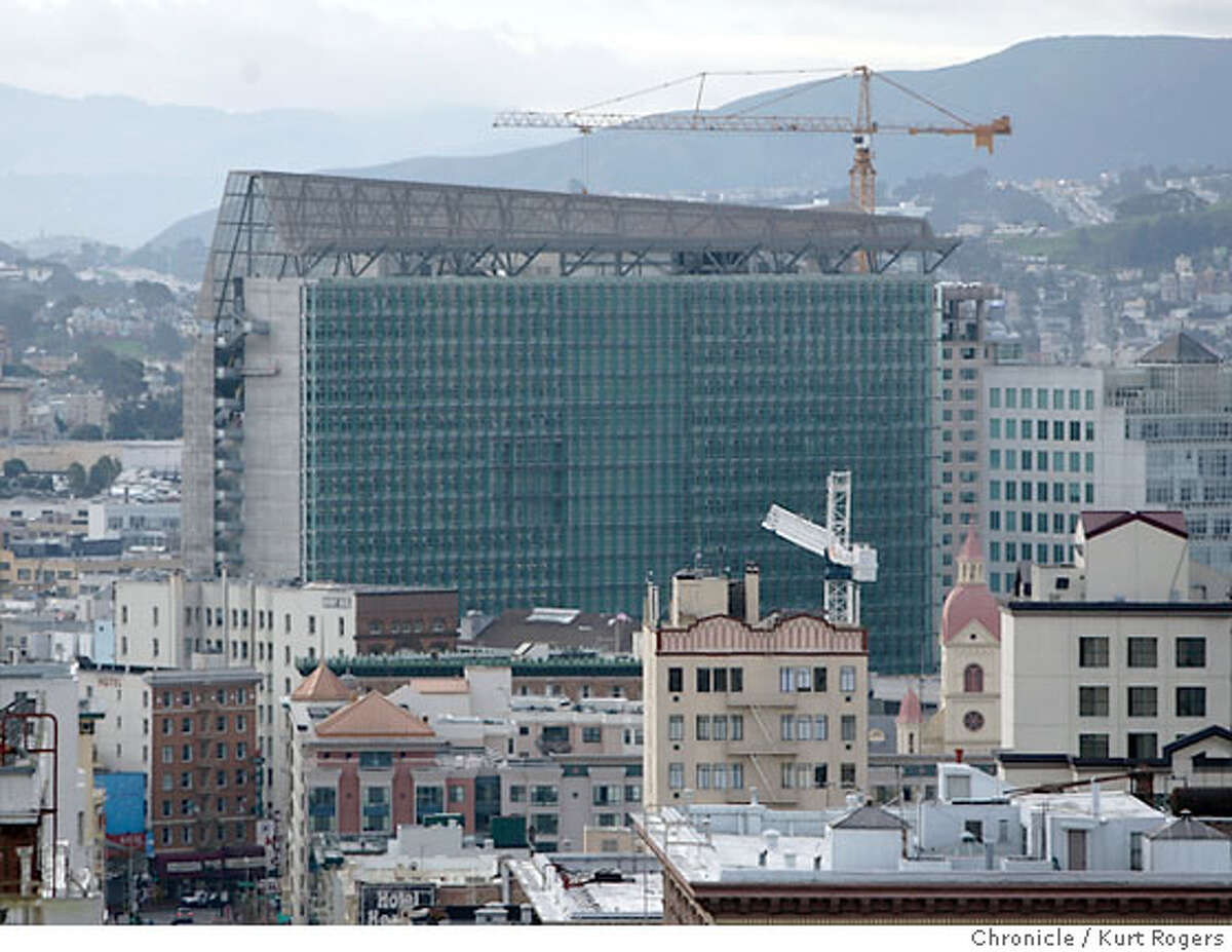 TOWERING EXPECTATIONS / S.F.'s new federal building challenges ideas of ...