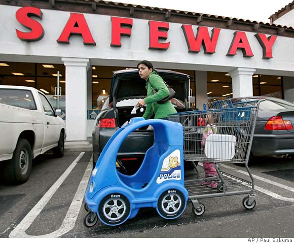 Safeway's shift upscale boosts its bottom line