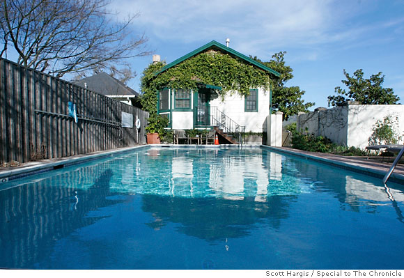 Europe in Yountville / Maison Fleurie