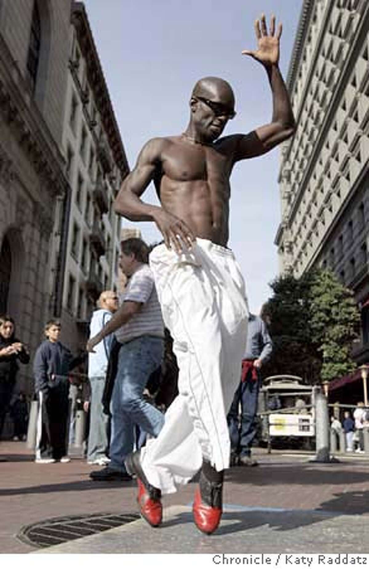 SAN FRANCISCO / TAKING HIS SHOW ON THE ROAD