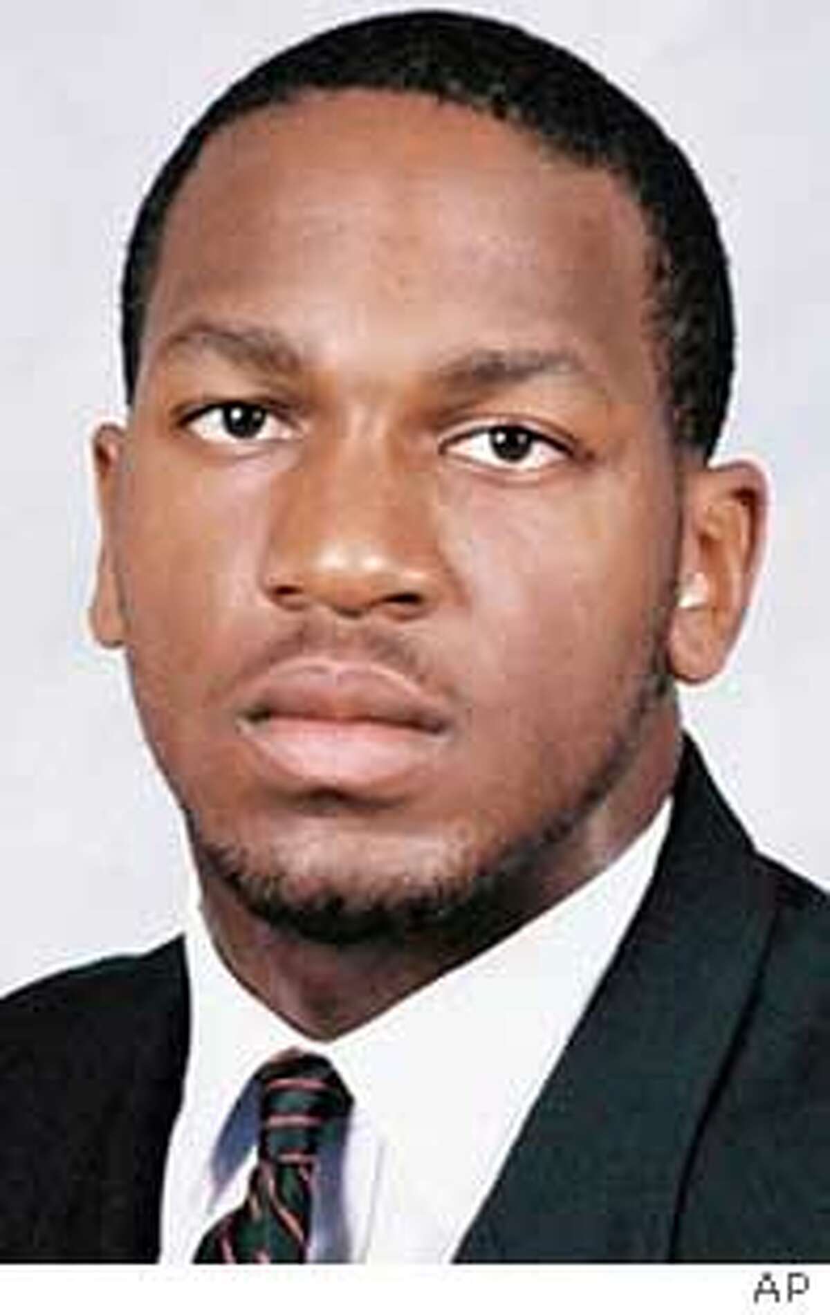 A special delivery for Raiders' rookie LB