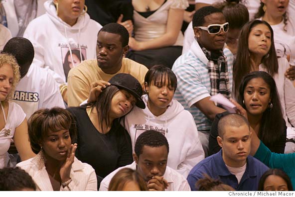 BERKELEY / A time for remembering / Hundreds gather to honor slain Ivy ...
