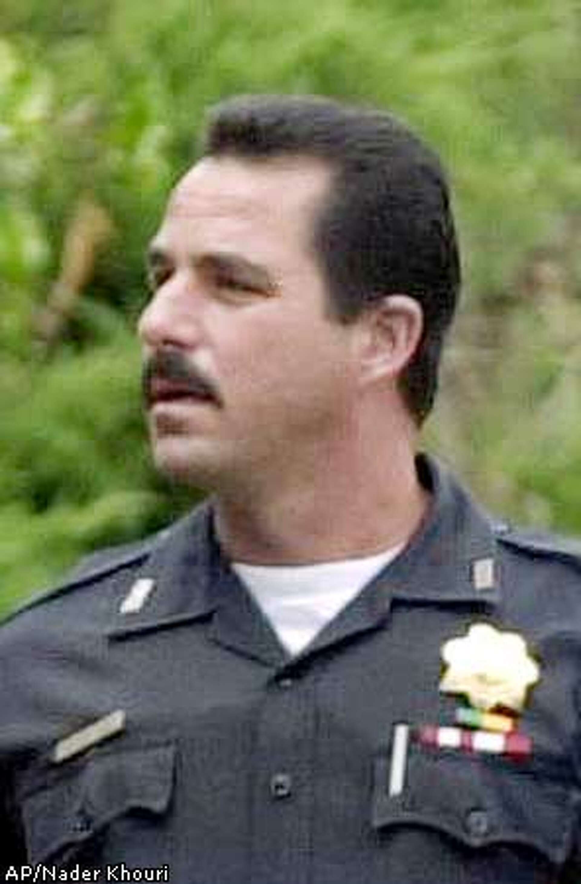 A detective to remember / Huge crowd pays tribute to Ray Giacomelli