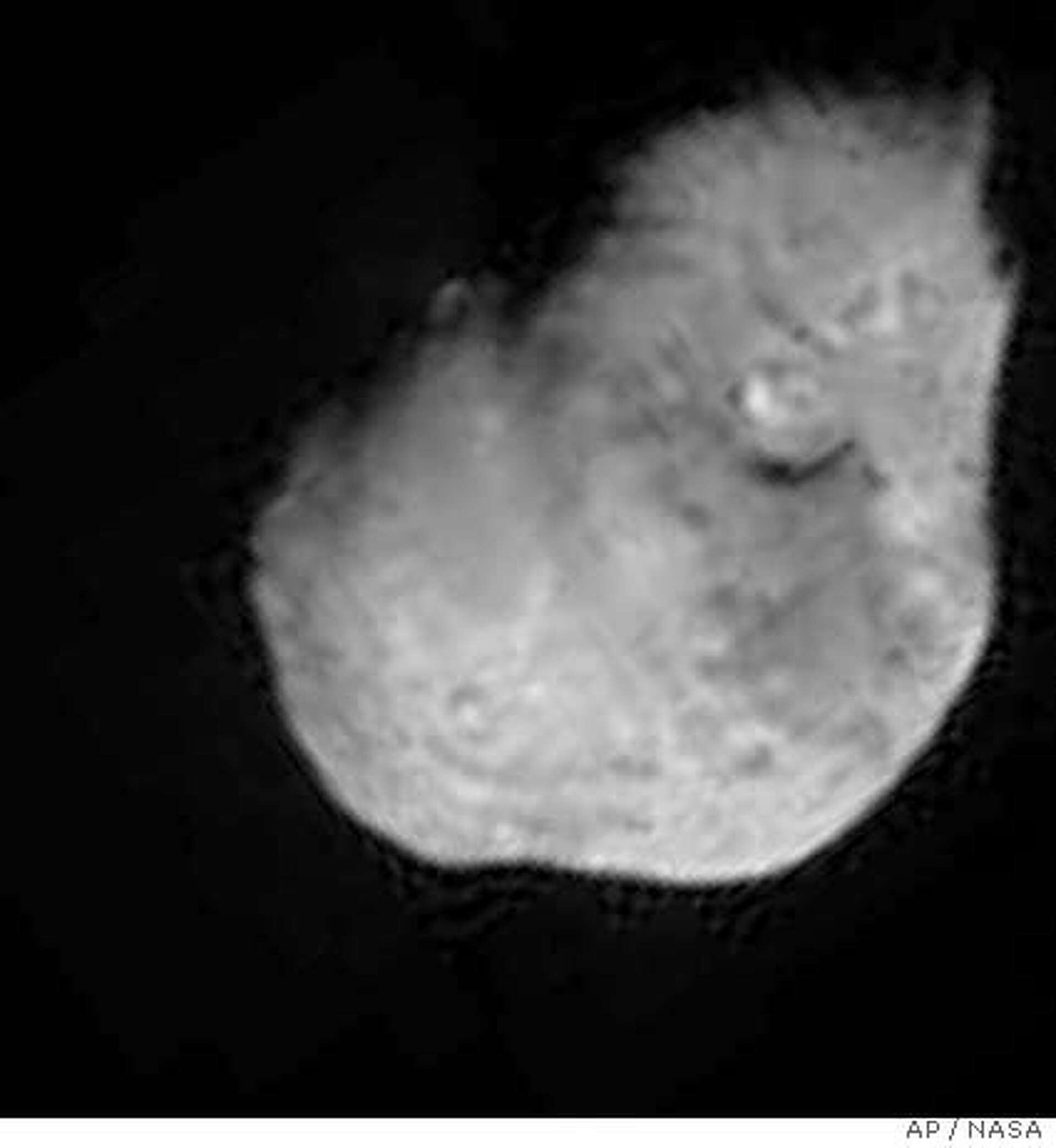NASA scores direct hit on comet / Probe's aim is true at 83 million ...