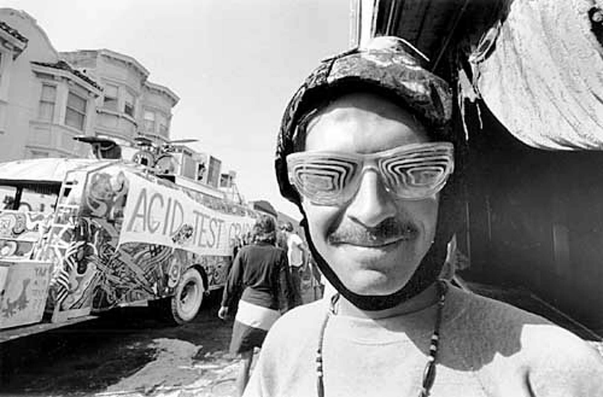 Ken Kesey's Furthur bus on new trip - to restoration