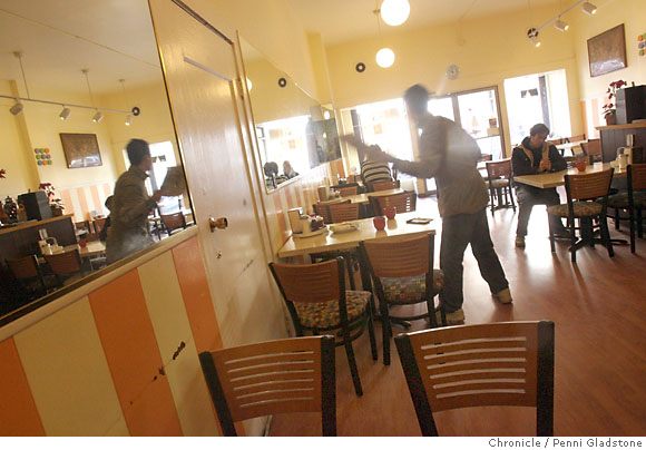 BARGAIN BITE / Sai Jai Thai