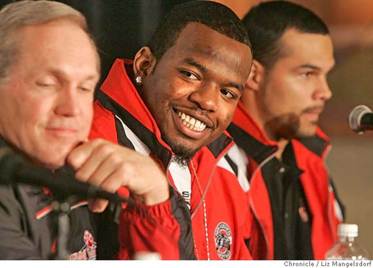 EMERALD BOWL / A clash of cultures in dress and duty