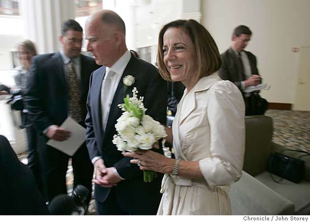 Oakland's royal wedding / Nearly 600 attend Jerry Brown's nuptials