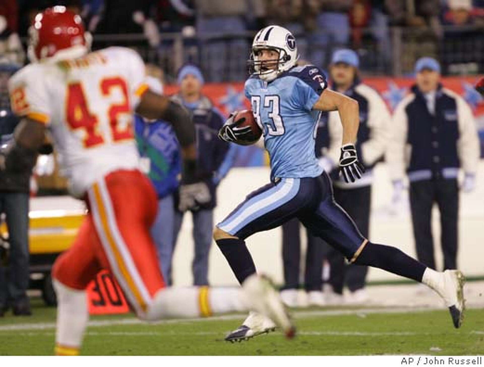 Orinda's Bennett a hit with Titans