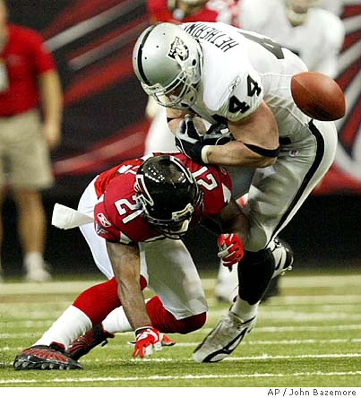 Turnovers, mistakes -- same old Raiders