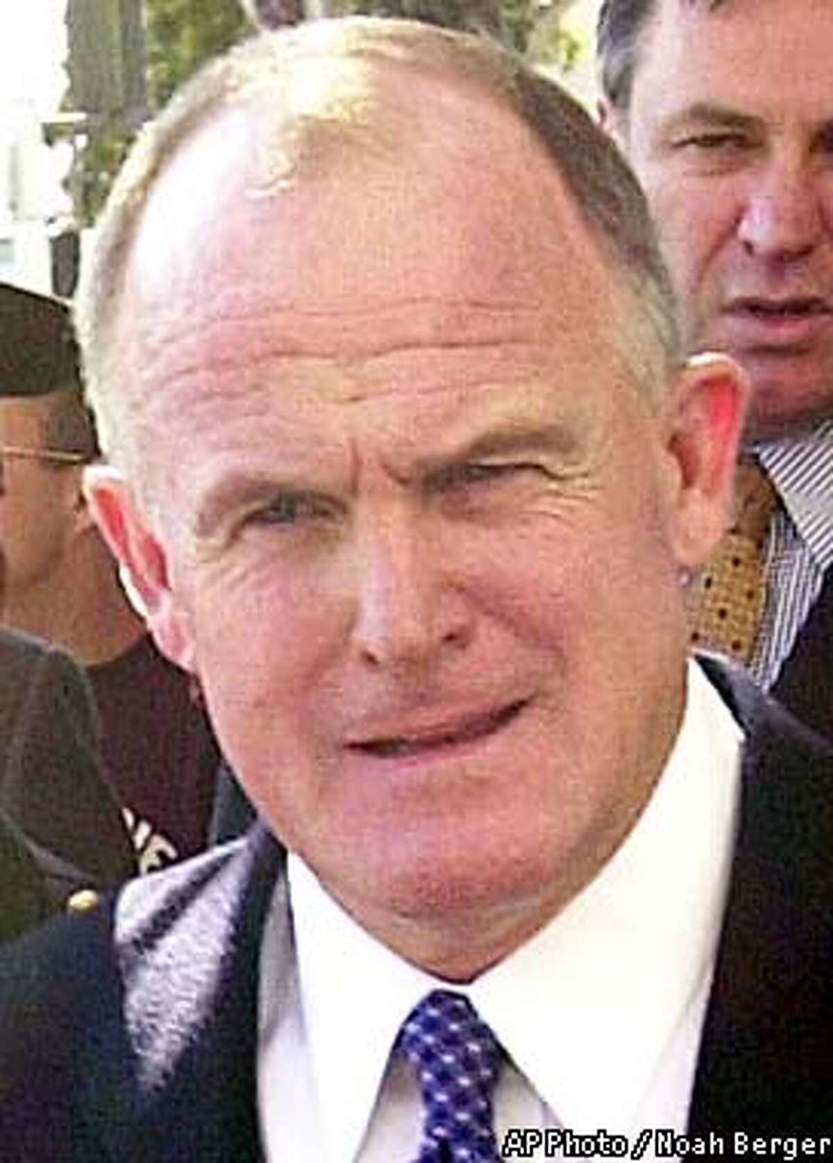 Transcript deals Hallinan a blow in public opinion battle / D.A ...