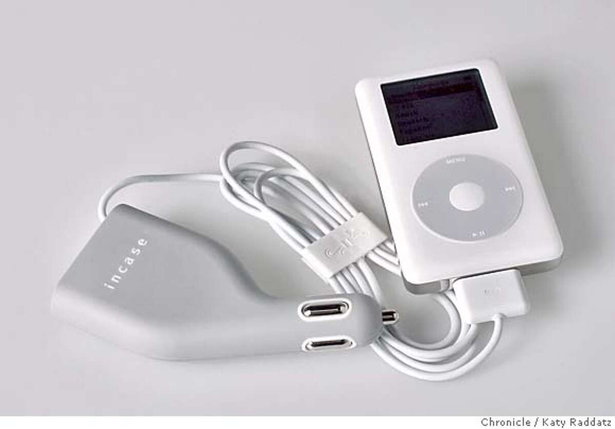 Peripherals for the iPod / The instant iCon isn't enough. Now you need ...
