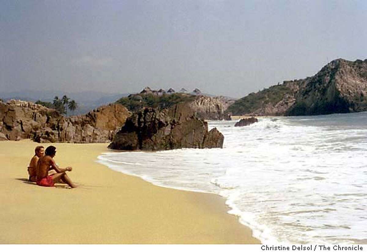 Solitude at the SHORE / Rural corner of Mexico coast offers peace, room ...