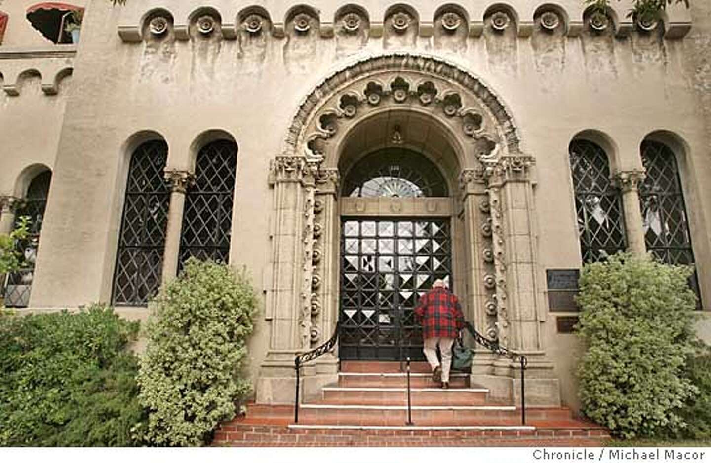 Architectural Mecca / Building design flavored by Islam / Most U.S ...