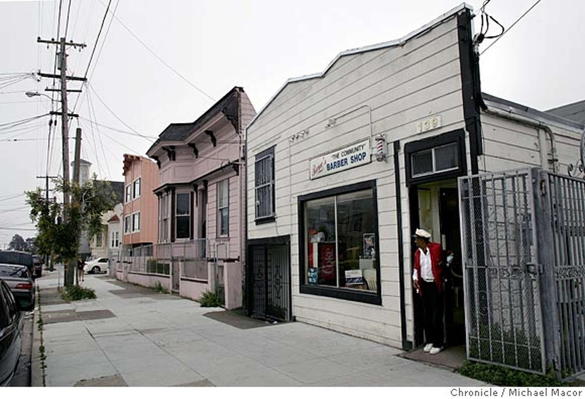 OCEAN VIEW / Neighborhood reclaims its mean streets