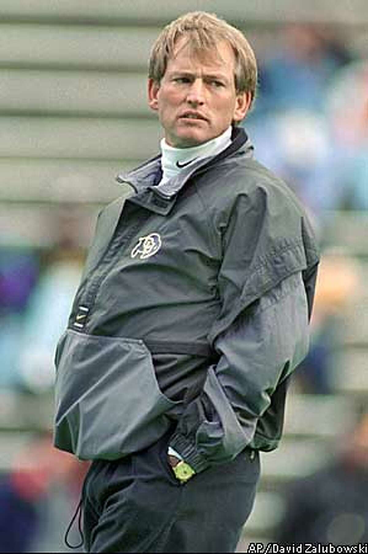 College coaches in 49ers' picture / UW's Neuheisel in Bay Area, but ...