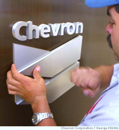 Chevron drops the Texaco from its name / Change reflects dominant role ...