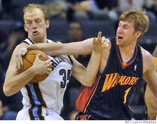 Another lousy shooting night / Warriors convert only 27.5 percent