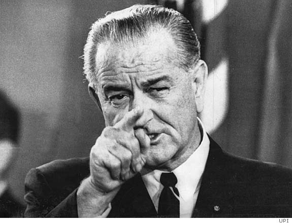 Imperial presidents and 'necessary lies' / Deceit breeds distrust of ...