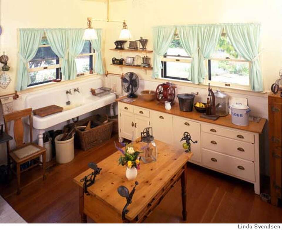 Modernizing the Vintage Kitchen / Or how best to avoid cognitive ...