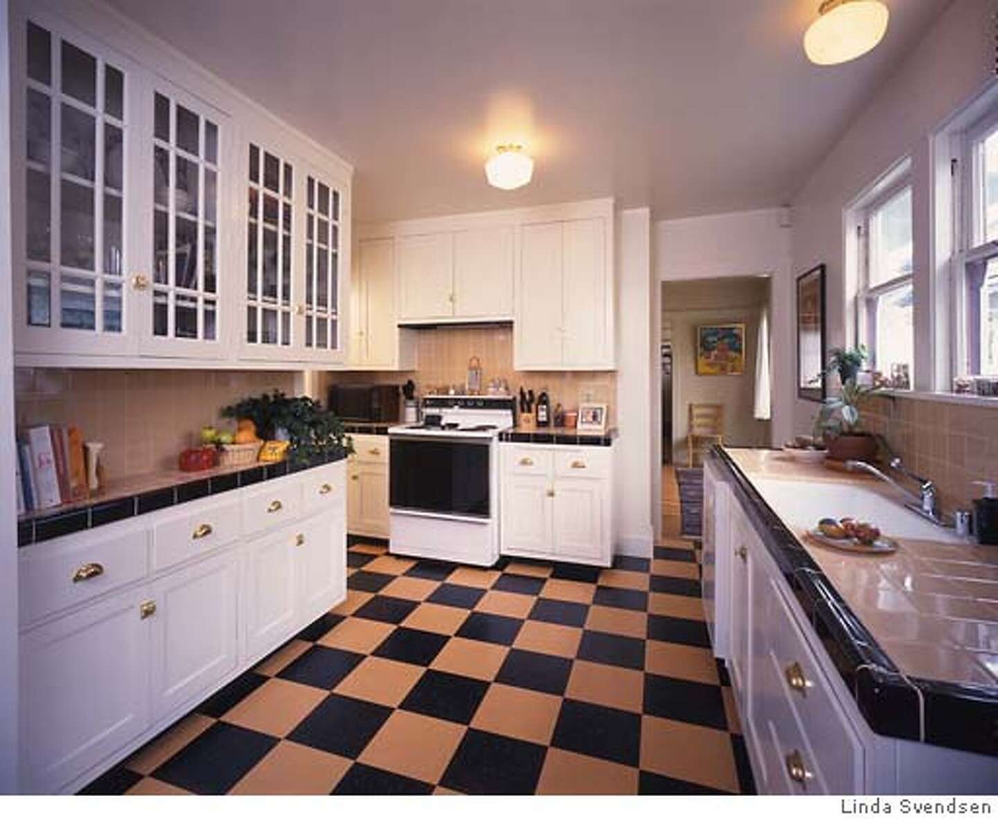 Modernizing the Vintage Kitchen / Or how best to avoid cognitive ...