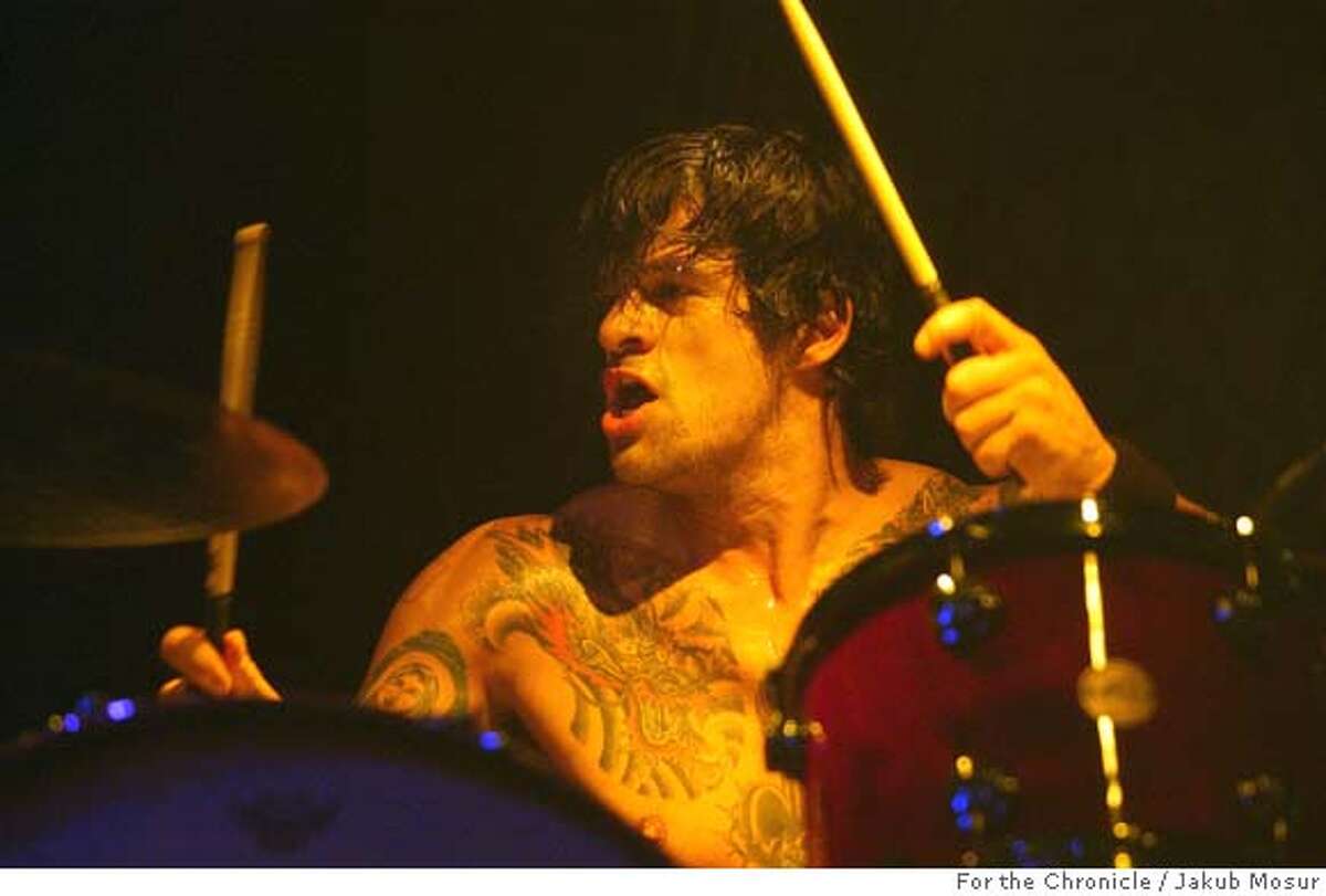 REVIEW / Queens of the Stone Age didn't rock themselves to death this time