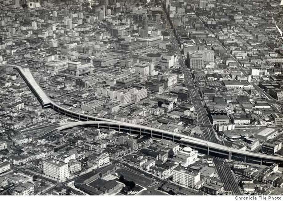 Timeline / A look back at Octavia St. and the Central Freeway - SFGate