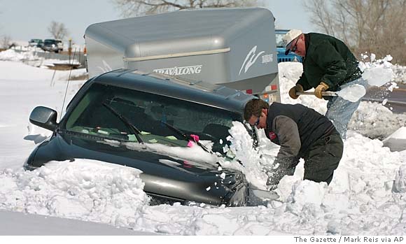 Coping with heavy snow in Colorado