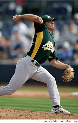 New ace Harden announces his presence with authority