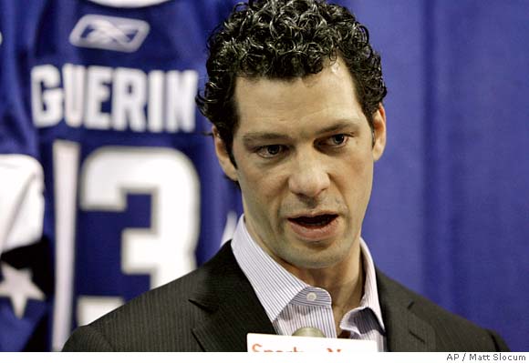 Sharks land Guerin from Blues