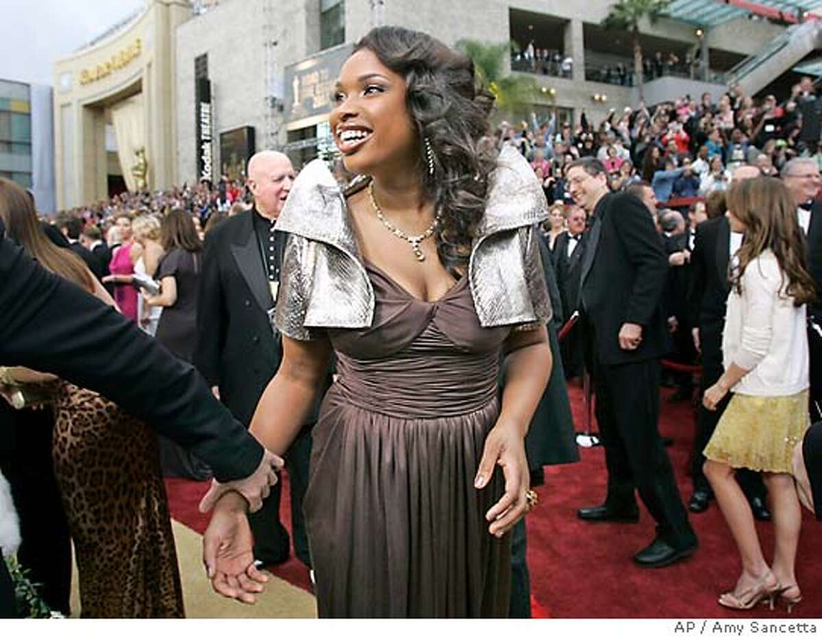 THE 79TH ACADEMY AWARDS / Bold colors, jeweled gowns, rosy lips and ...