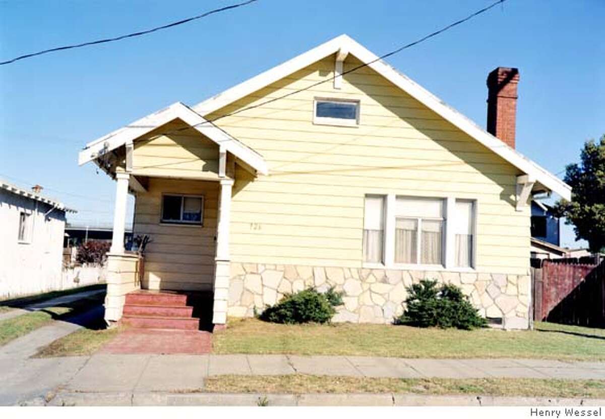 An uncommon eye for common places / When reality presents itself to ...