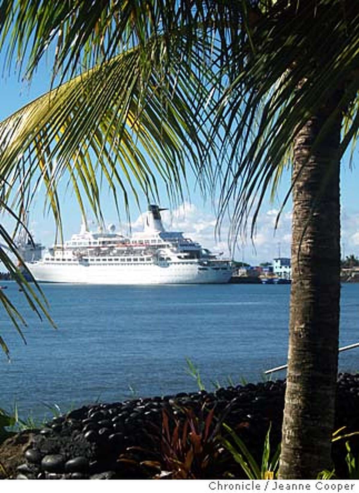 SPECIAL CRUISE ISSUE / Discovering the South Pacific / Warm welcomes ...