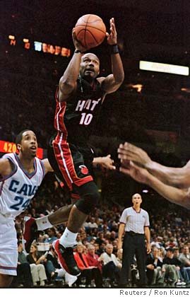 Hardaway very slow getting back on defense after airball