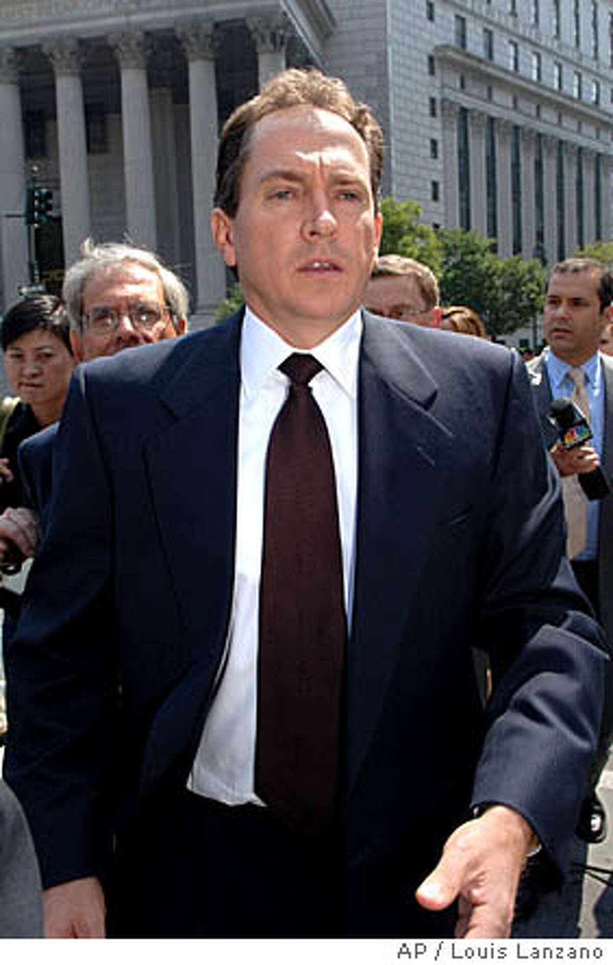 Honesty really is the best policy / Star WorldCom witness CFO earns ...